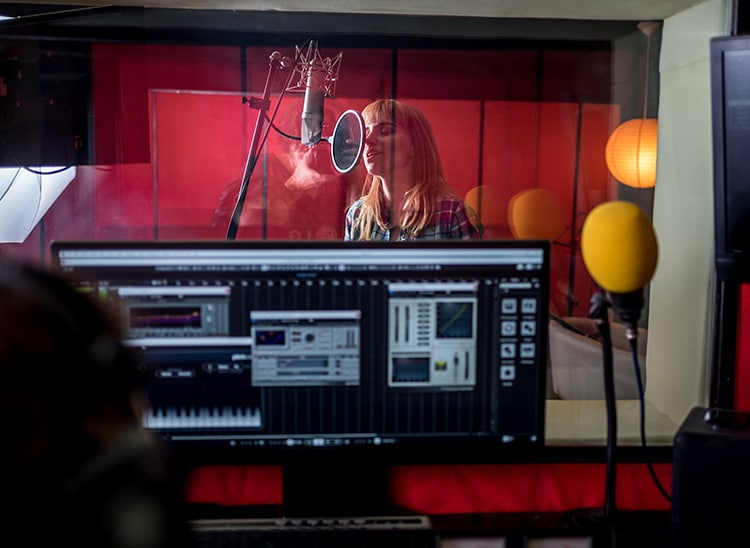 Vocalización: su importancia en la locución | Treintaycinco mm